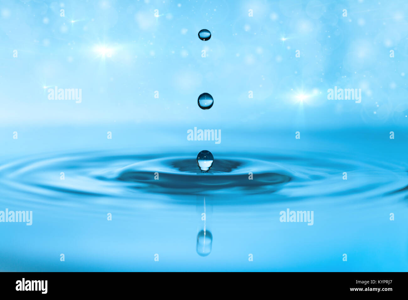 Water droplet rings hi-res stock photography and images - Alamy