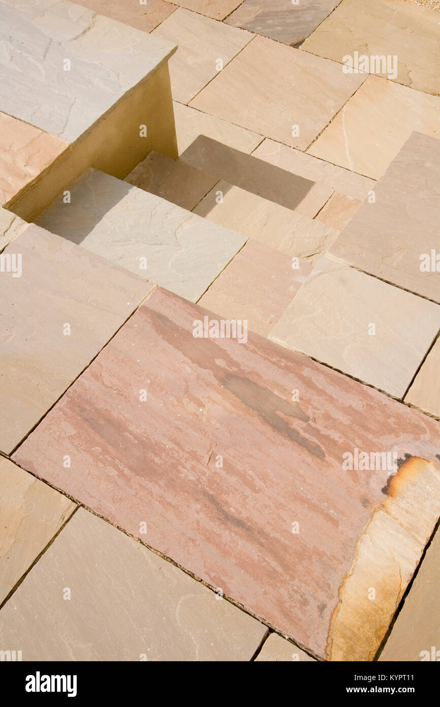 Pavement terrace hi-res stock photography and images - Alamy