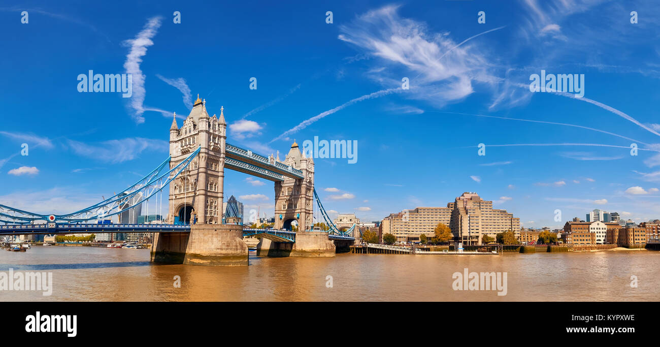 Panoramic image of Tower Bridge in London on a bright sunny day in ...