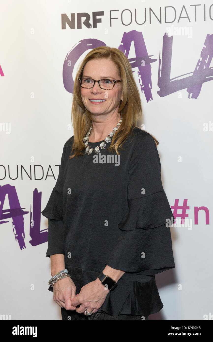 Mary campbell hi-res stock photography and images - Alamy