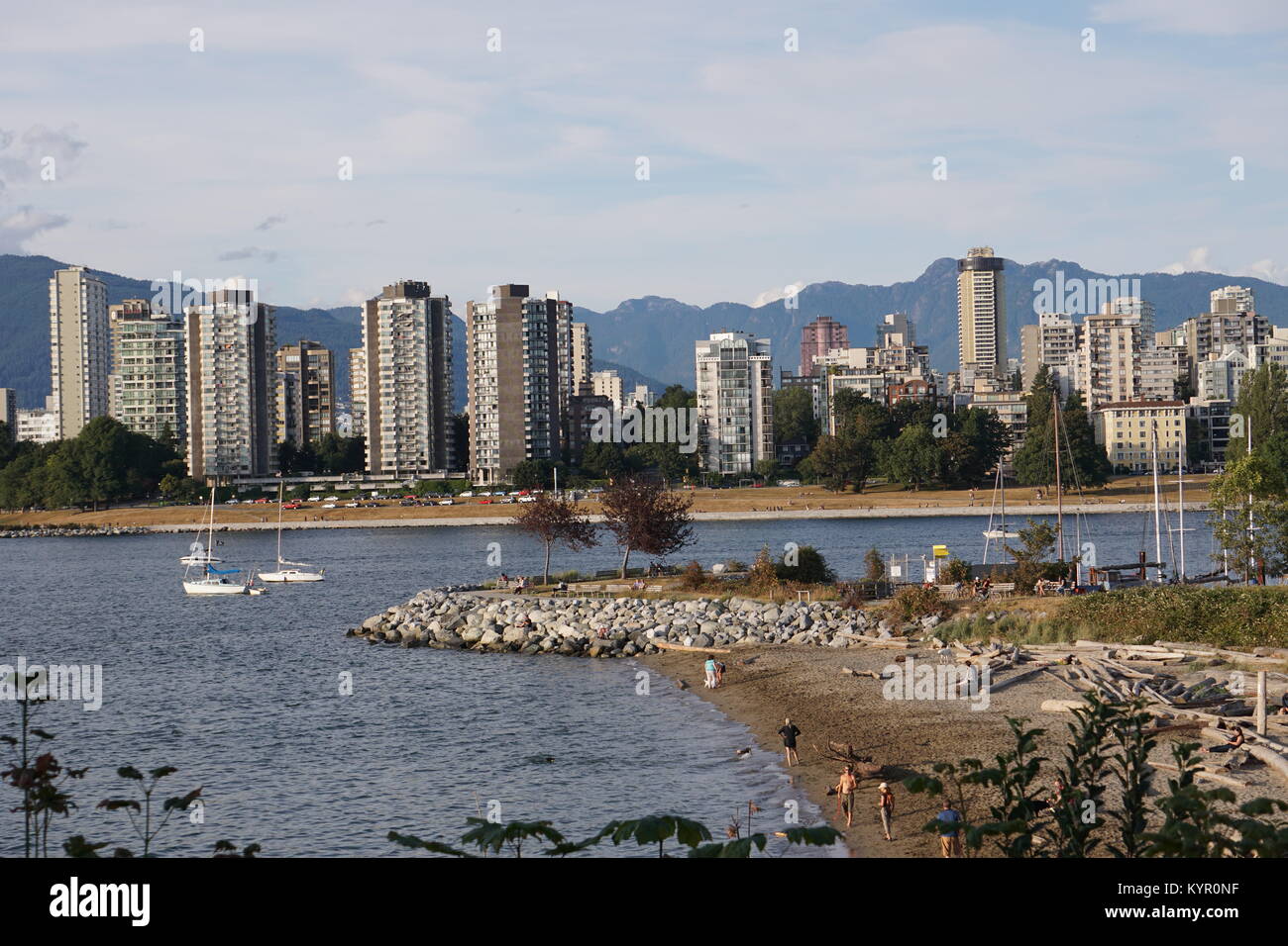 Vancouver skyline with waterfront apartment buildings Stock Photo - Alamy