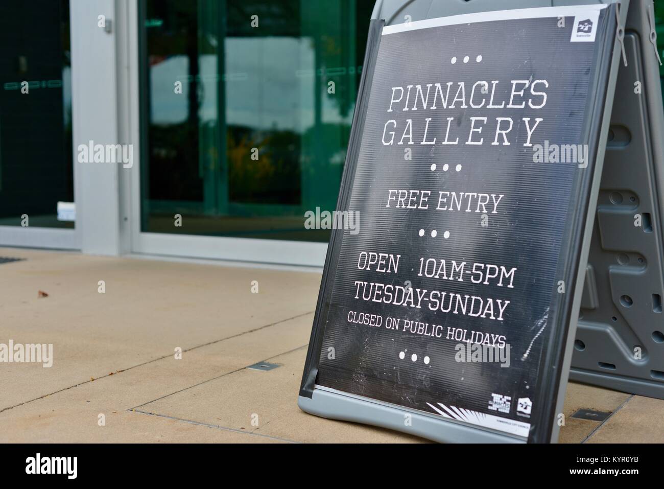 Pinnacles gallery sign hi-res stock photography and images - Alamy