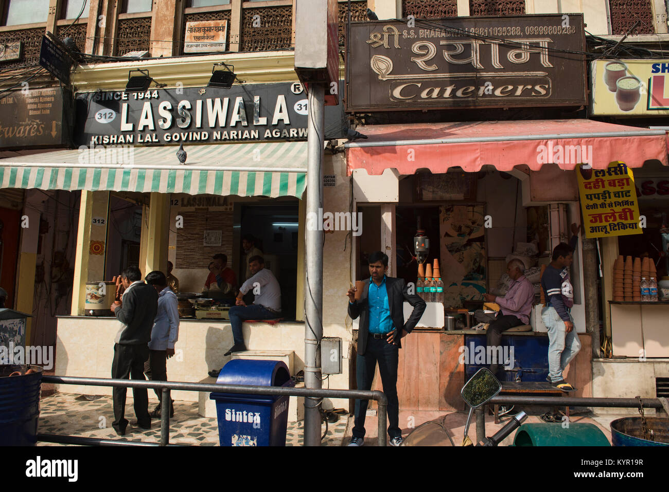 Famous sweets of india hi-res stock photography and images - Alamy