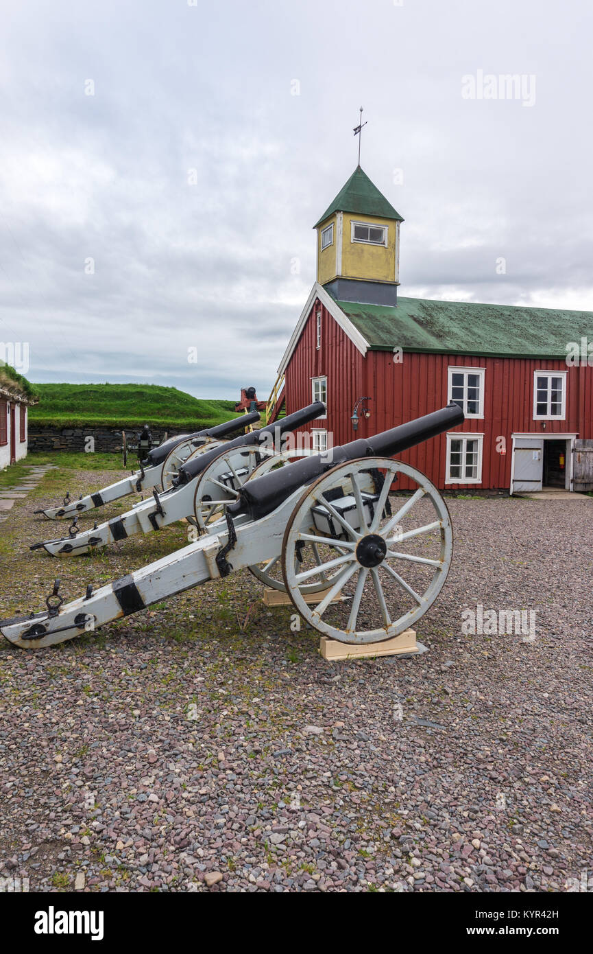 VARDO, NORWAY - AUGUST 13, 2017: Buildings and weapons in Vardohus ...