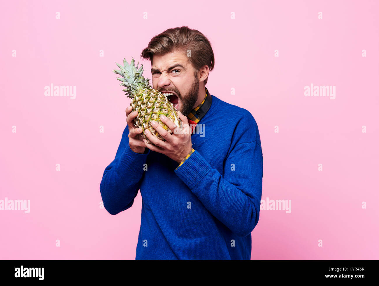 Winking pineapple hi-res stock photography and images - Alamy