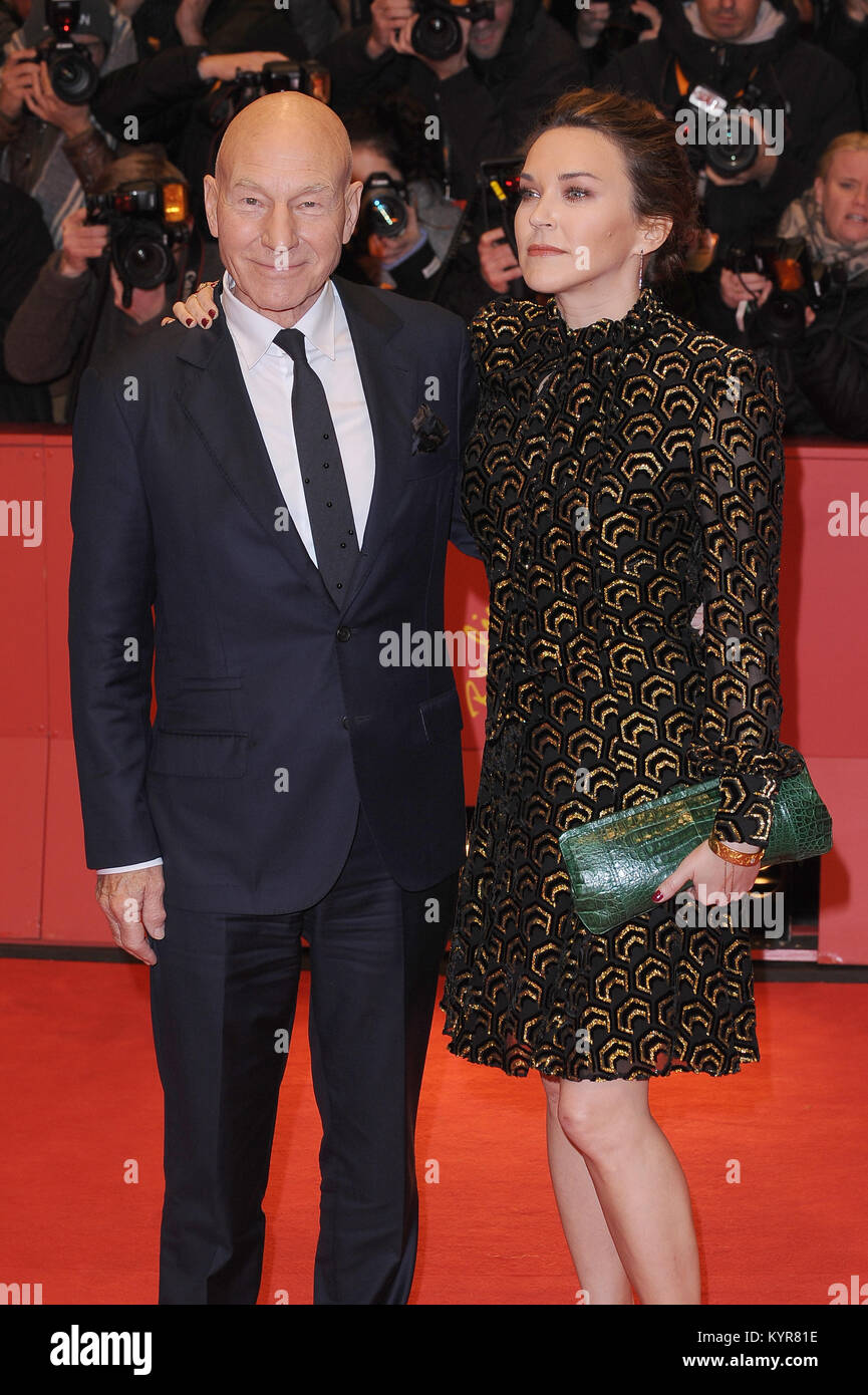 Patrick stewart wife hi-res stock photography and images - Alamy