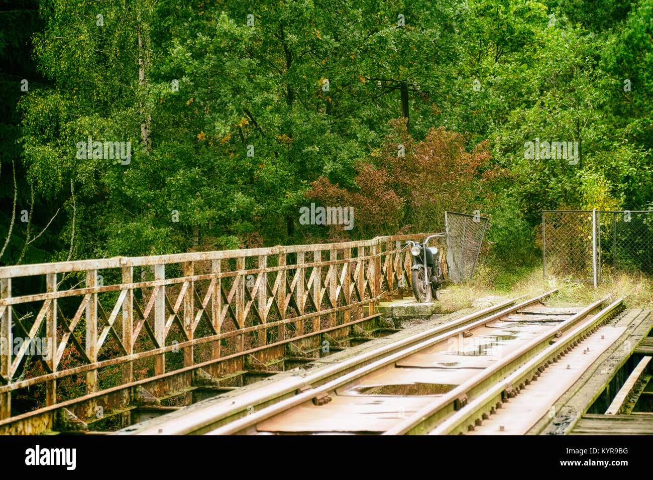 Rusty old train bridge hi-res stock photography and images - Alamy