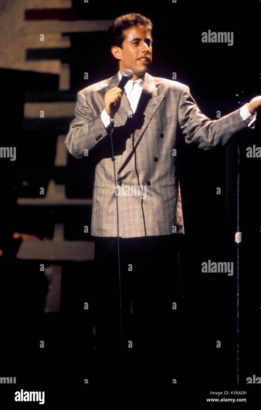 Jerry seinfeld 1980s hi-res stock photography and images - Alamy