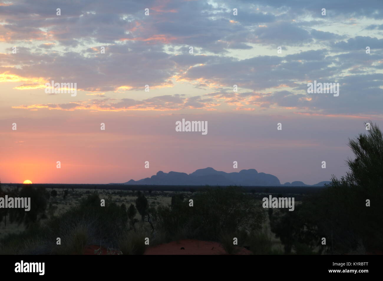 Australian sun setting hi-res stock photography and images - Alamy