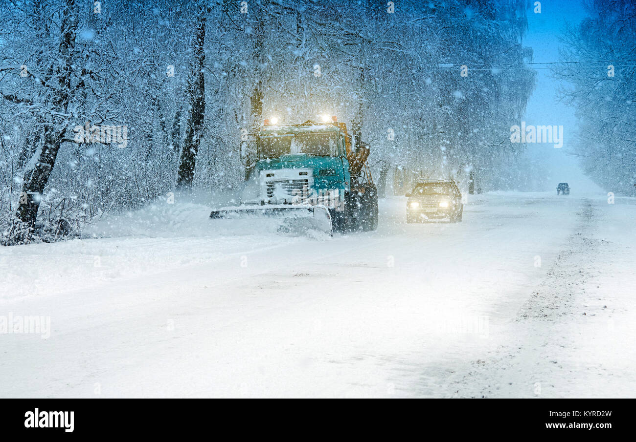 Snow removal machine hi-res stock photography and images - Alamy