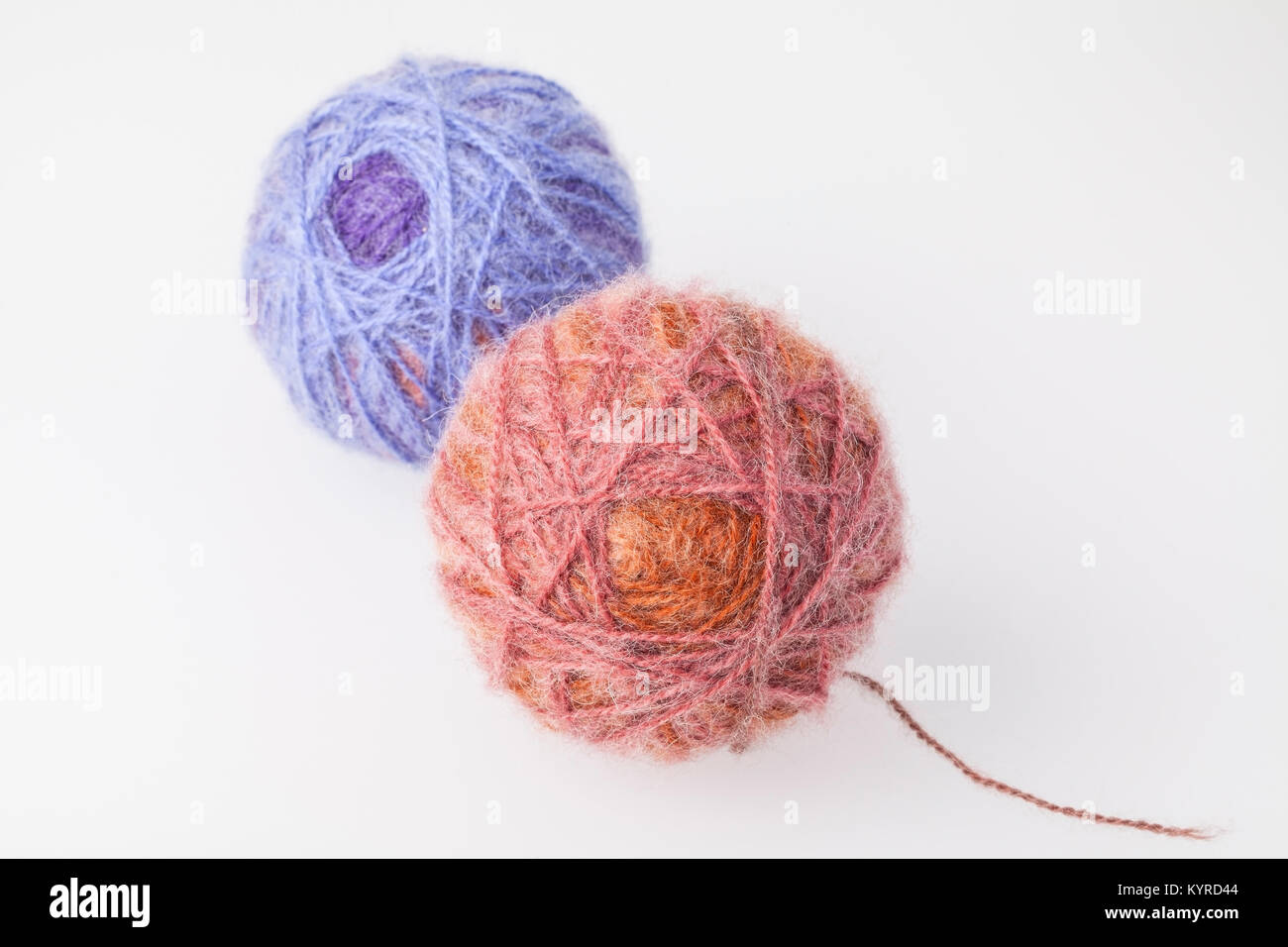 Knitting needles balls yarn hi-res stock photography and images - Alamy