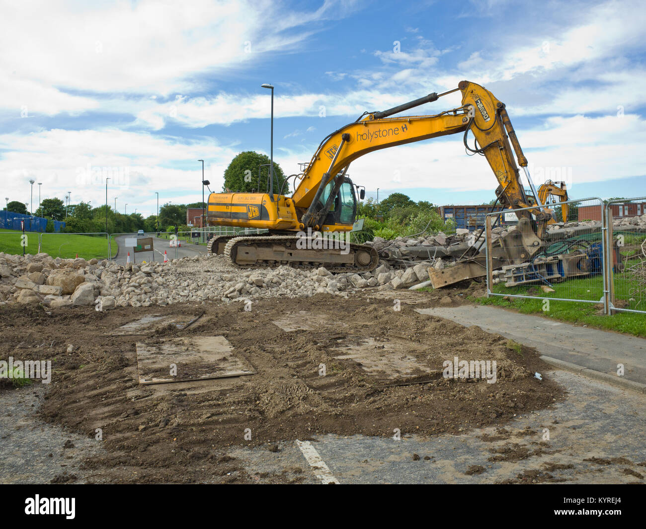 Jcb digger at work hi-res stock photography and images - Alamy