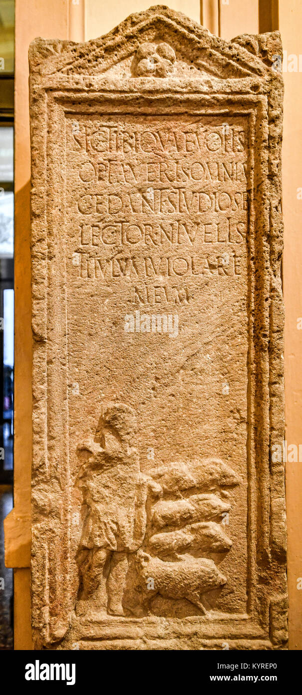 Roman stele hi-res stock photography and images - Alamy
