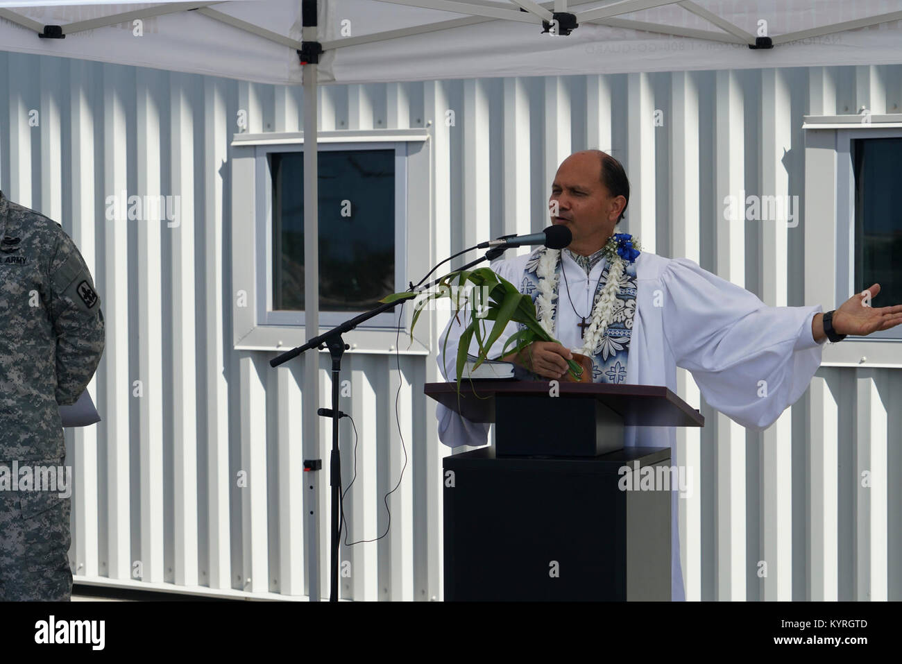 The Hawaii Army National Guard (HIARNG) conducted a ribbon cutting ...