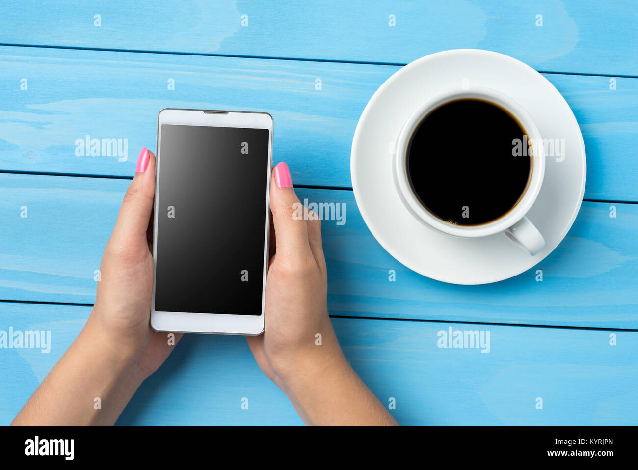 Hands with smart phone hi-res stock photography and images - Alamy