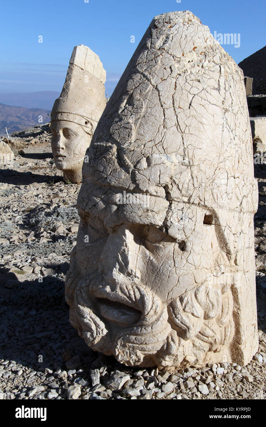 Two heads on the top of mount Nemrud in Turkey Stock Photo - Alamy
