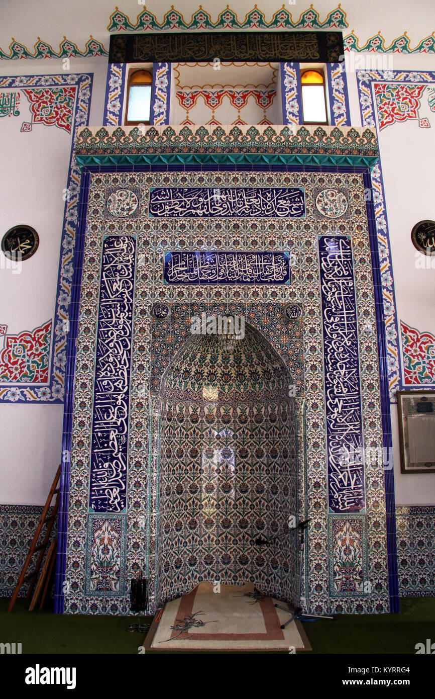Tile mihrab in new turkish mosque Stock Photo - Alamy