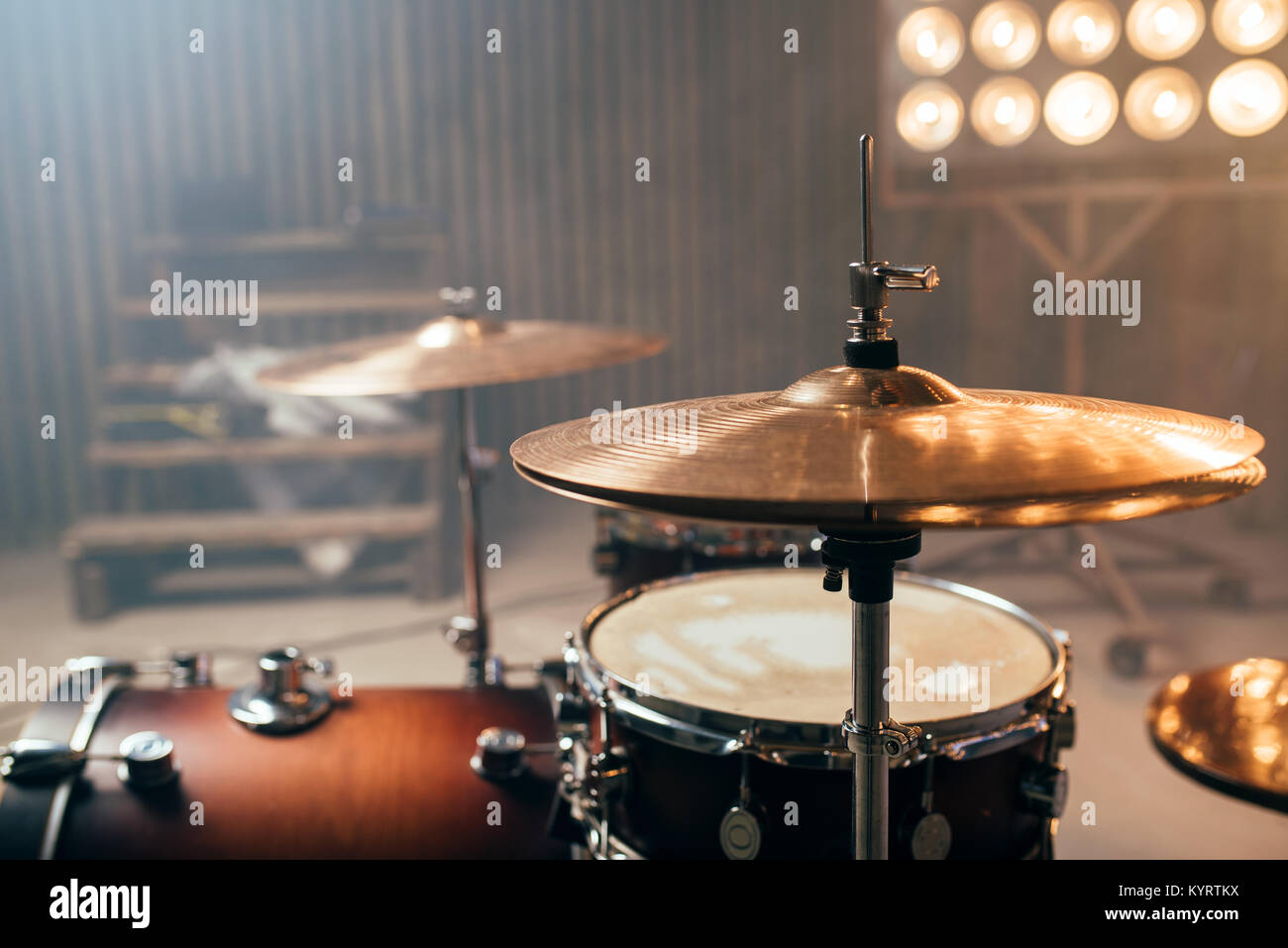 Drumkit hi-res stock photography and images - Alamy