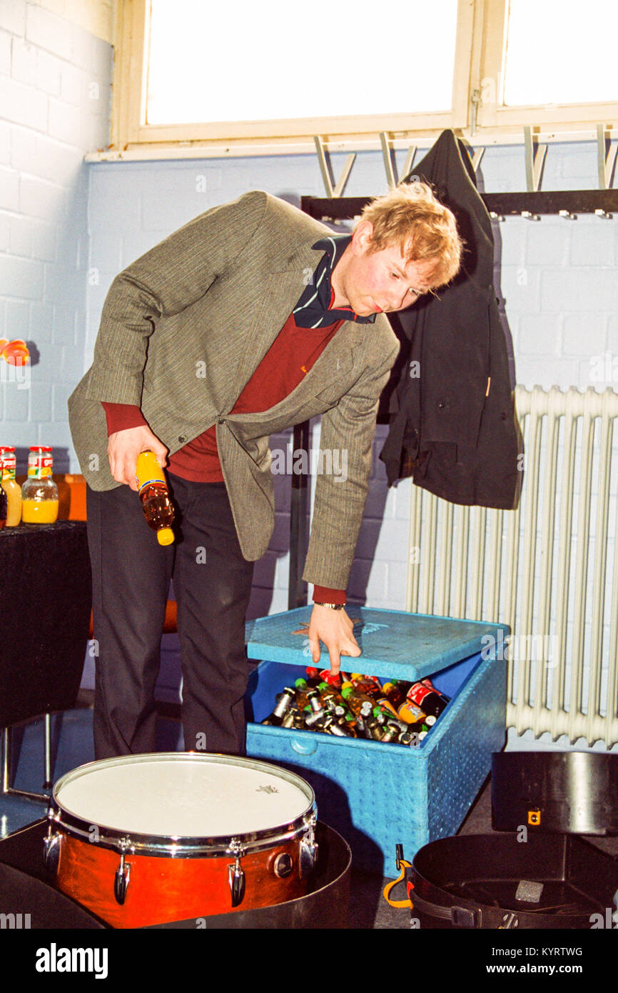 Bob Hardy of Franz Ferdinand backstage at the Philipshalle stadium in ...
