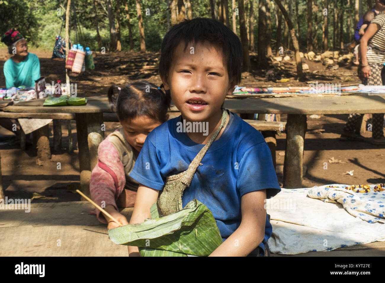 Laos kids children Stock Photo - Alamy