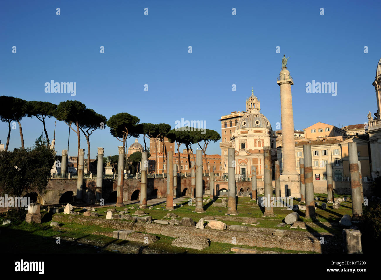 Basilica Ulpia Stock Photos & Basilica Ulpia Stock Images - Alamy