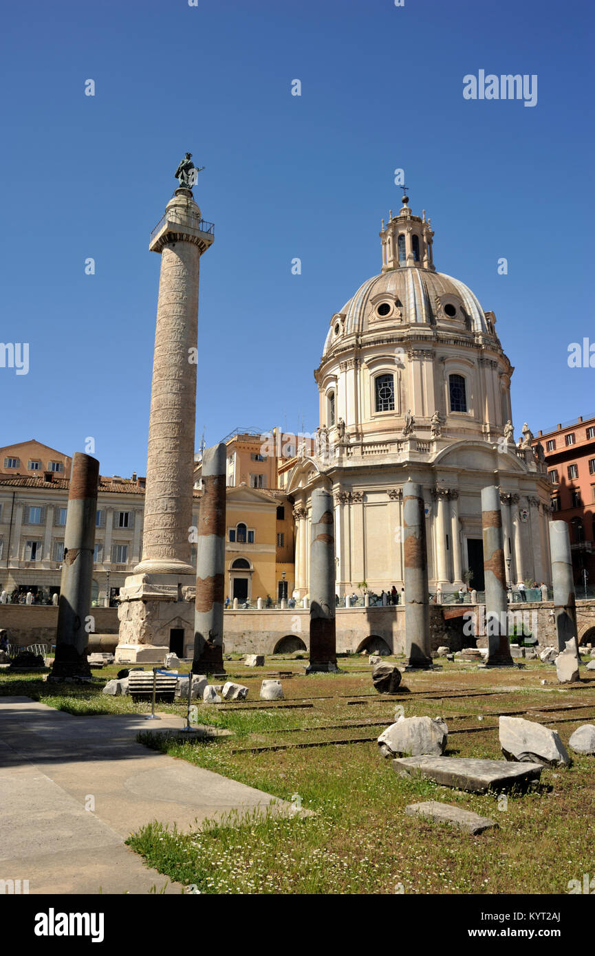 Italy, Rome, Trajan's Forum, Basilica Ulpia and Trajan's column Stock ...