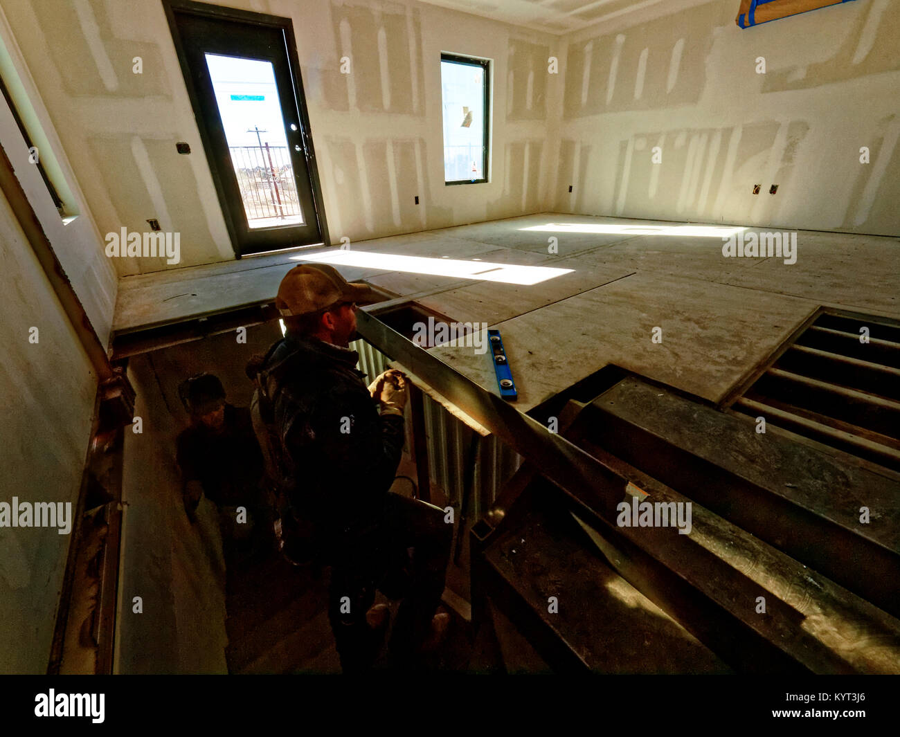 Shipping tiny container house hi-res stock photography and images - Alamy