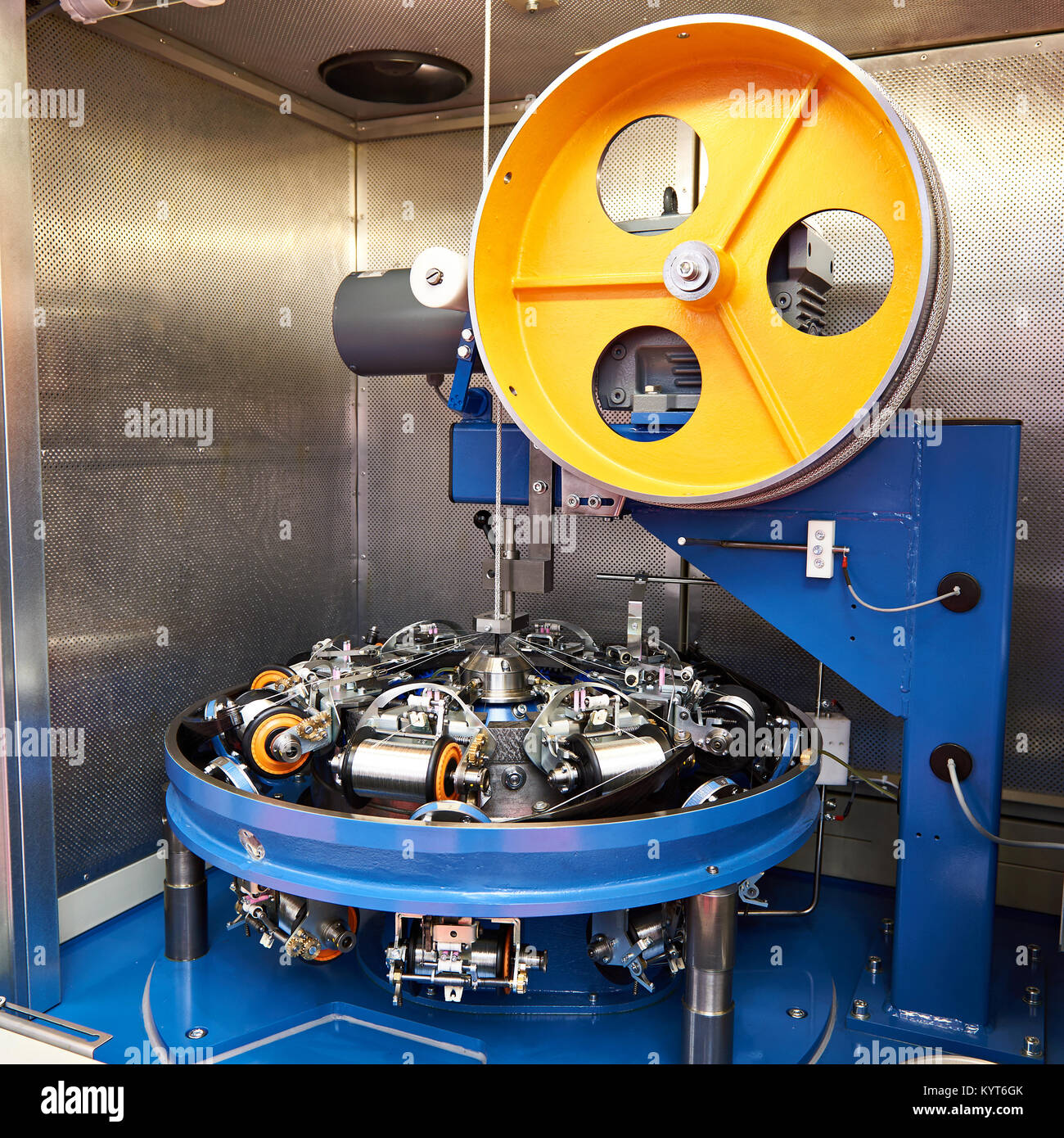 Braiding machine hi-res stock photography and images - Alamy