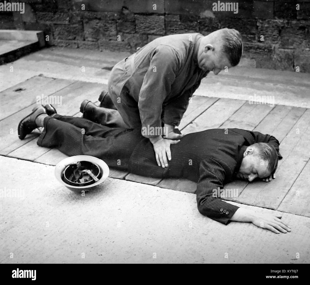 Ww2 Gas Mask Stock Photos & Ww2 Gas Mask Stock Images - Alamy