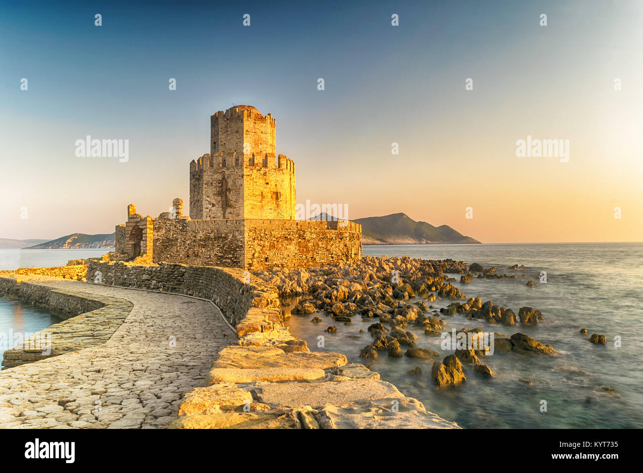 Methoni a greek castle by the sea hi-res stock photography and images ...