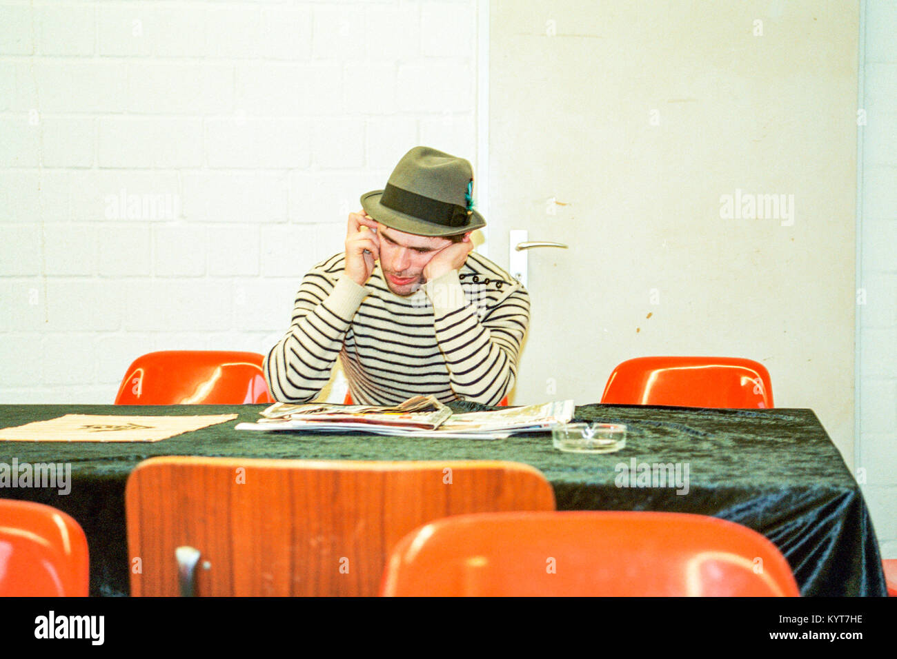 Franz ferdinand drummer paul thomson hi-res stock photography and ...