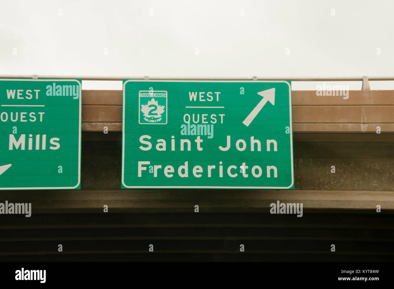 Canadian road signs hi-res stock photography and images - Alamy