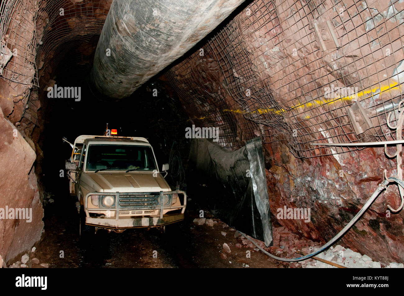 Rock bolting hi-res stock photography and images - Alamy