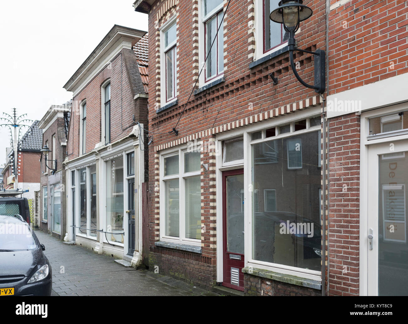 Unused shop front hi-res stock photography and images - Alamy