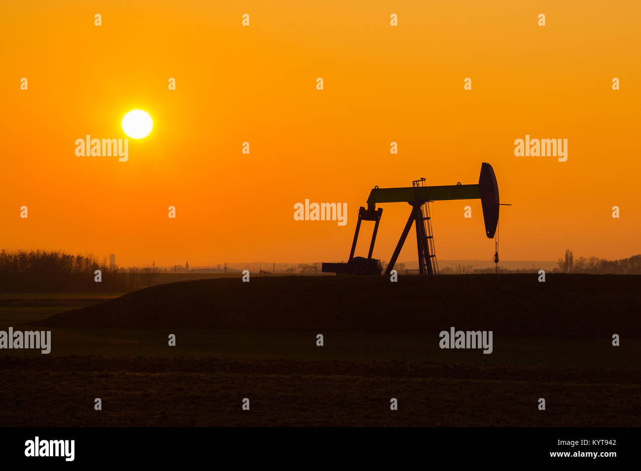 Raw petrol hi-res stock photography and images - Alamy