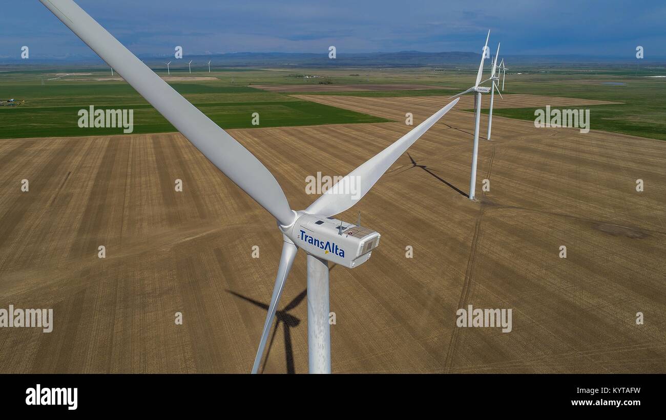 Alberta wind turbines hi-res stock photography and images - Alamy