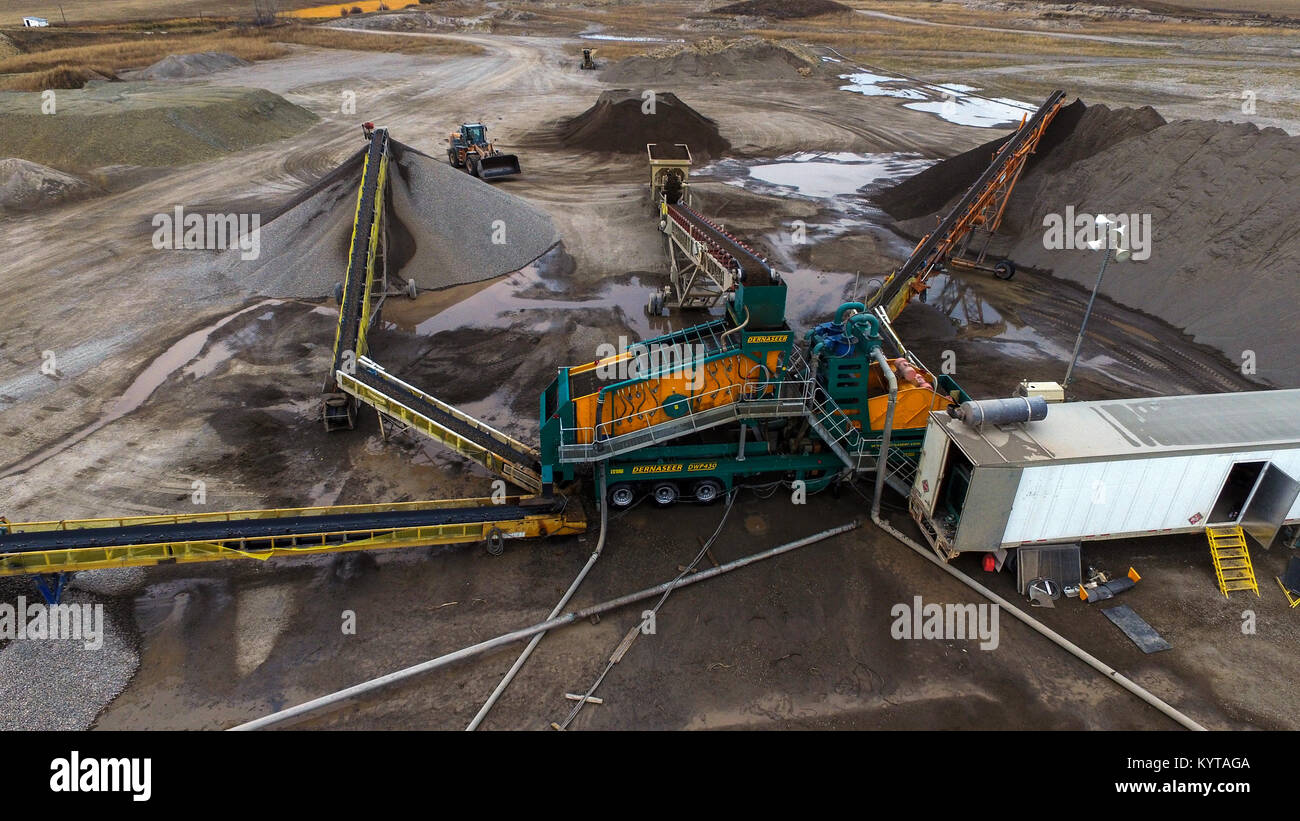 Gravel aggregate processing hi-res stock photography and images - Alamy