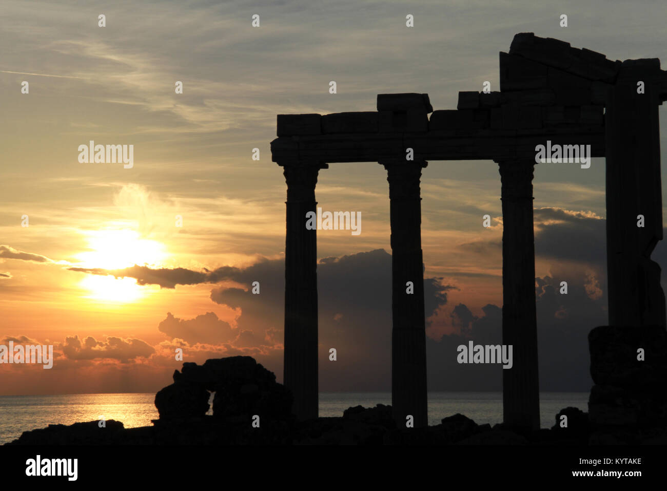 Temple apollo sunset side ancient hi-res stock photography and images ...