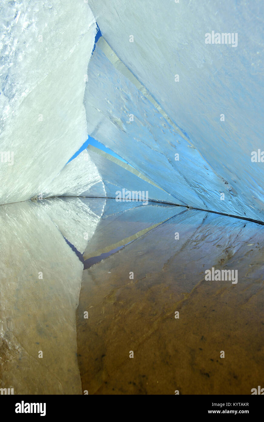 Ice crystal structure hi-res stock photography and images - Alamy