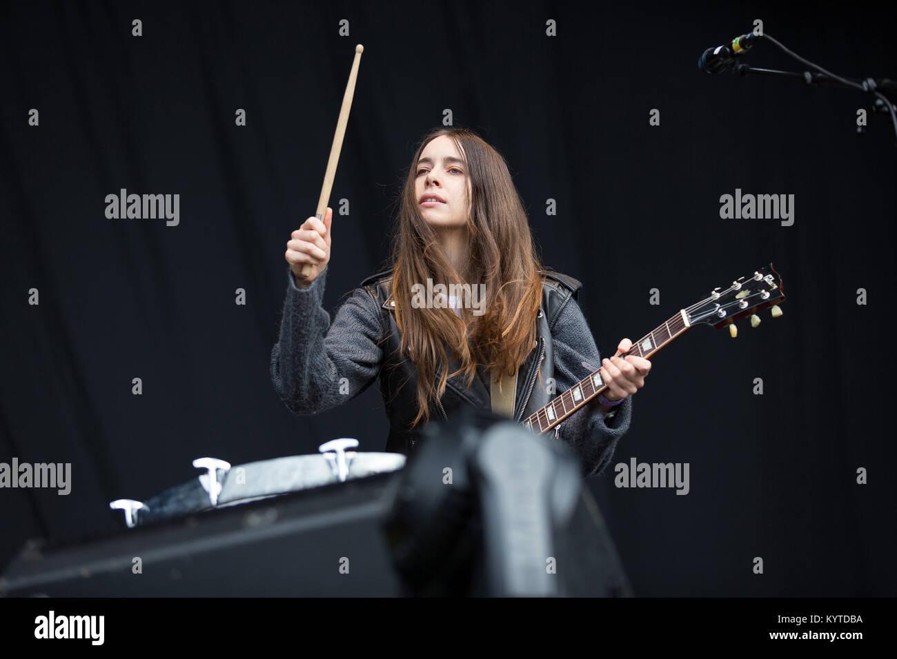 The American pop rock band HAIM consists of the three Haim-sisters Este ...