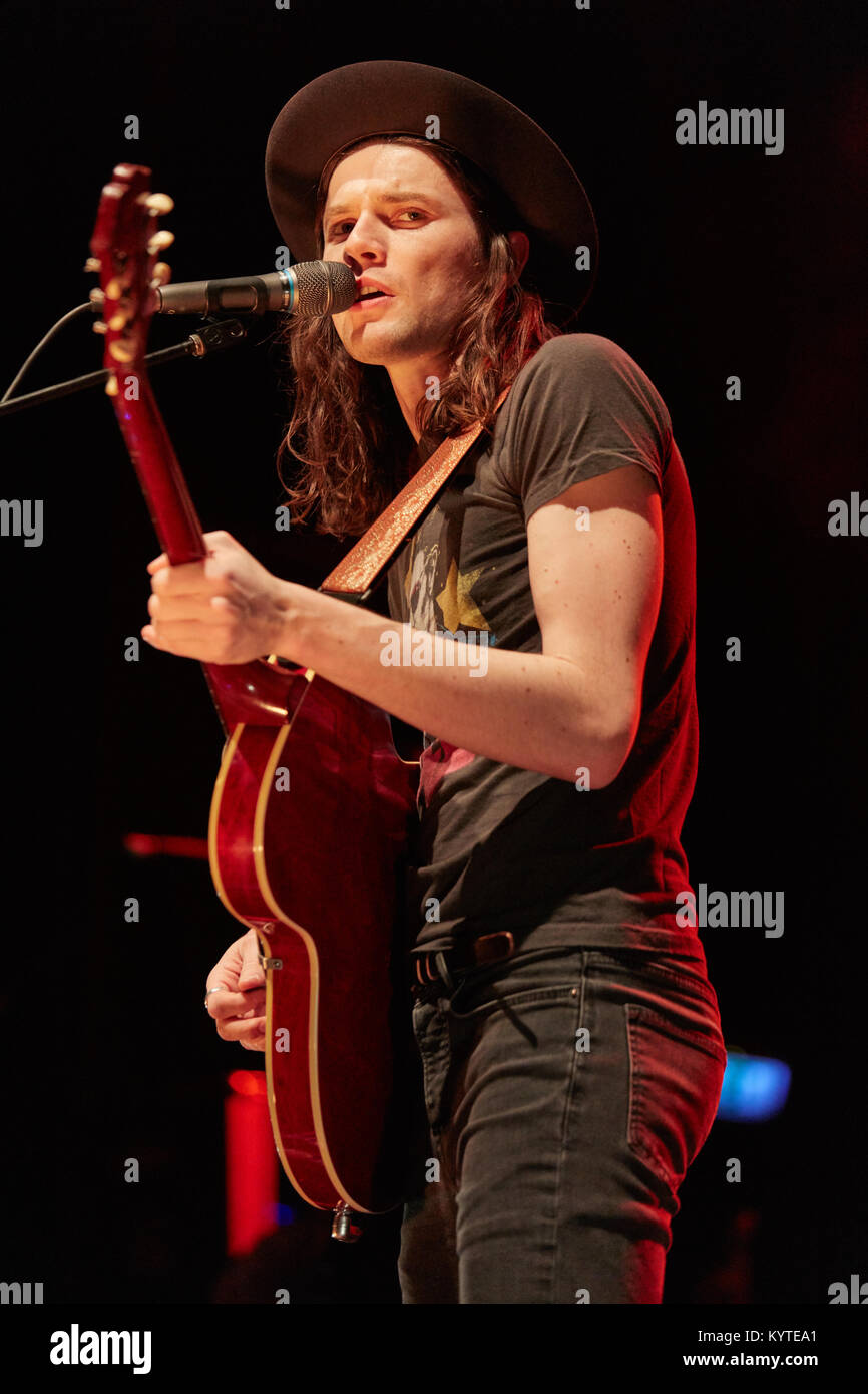 James bay singer 2016 hi-res stock photography and images - Alamy