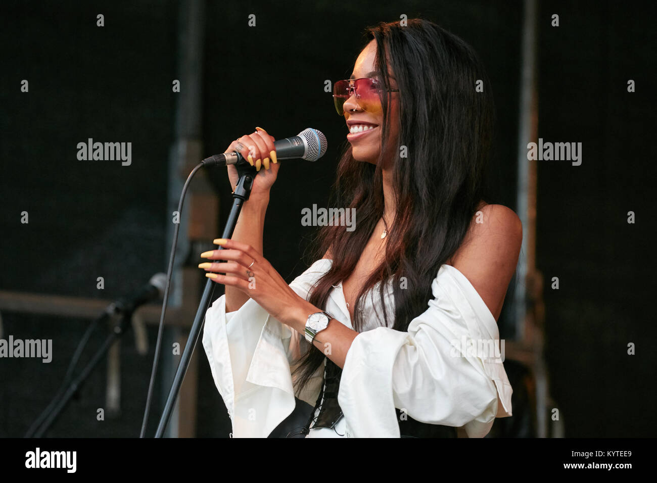 Janice singer hi-res stock photography and images - Alamy