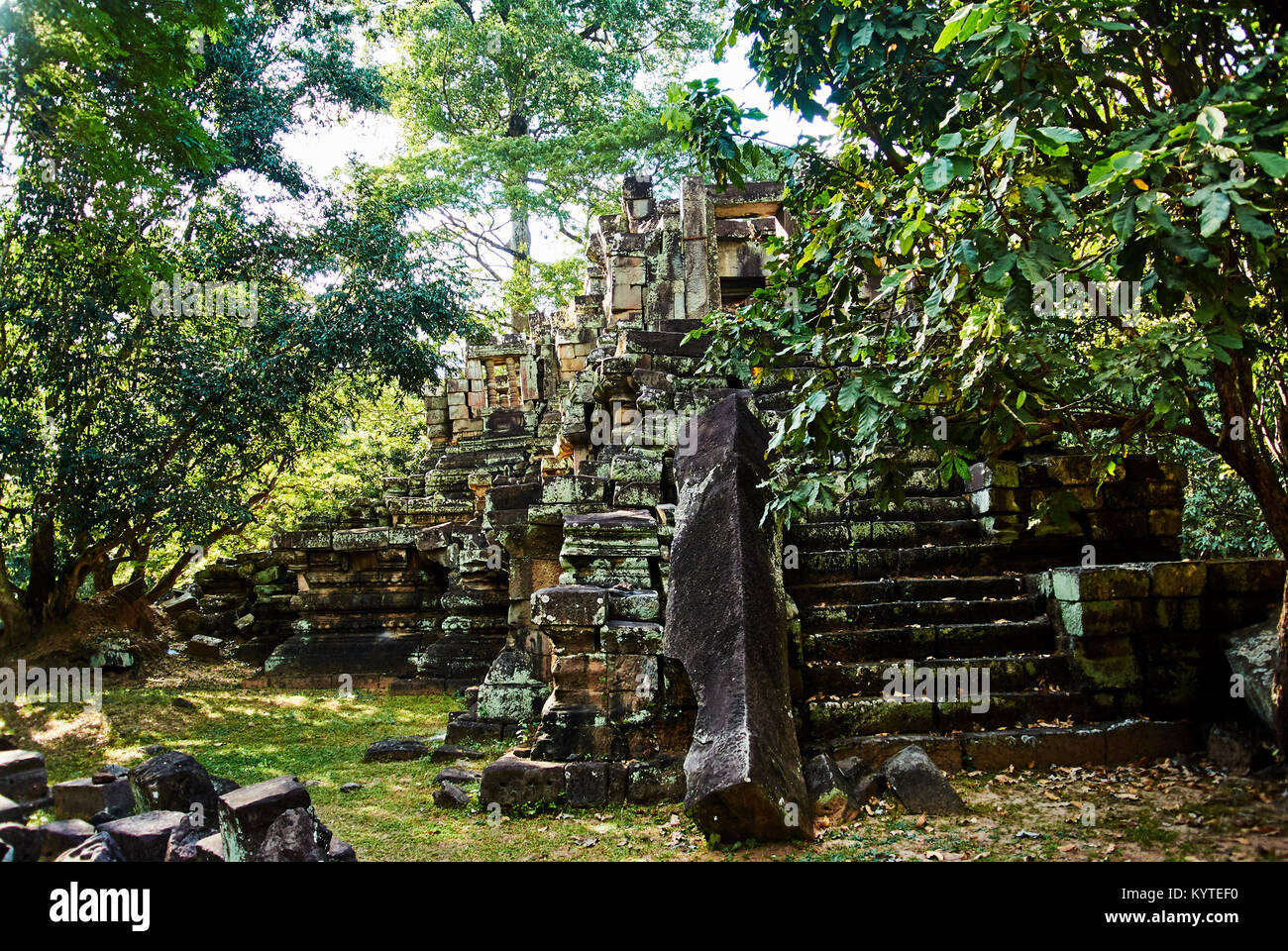 Historic building in Angkor wat Thom Cambodia with devatas carvings ...