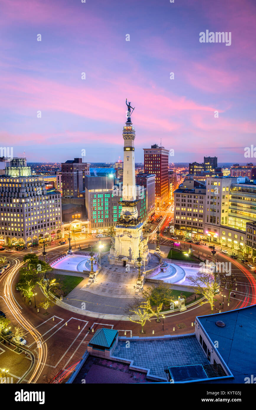 Indianapolis, Indiana, USA skyline over Monument Circle Stock Photo - Alamy