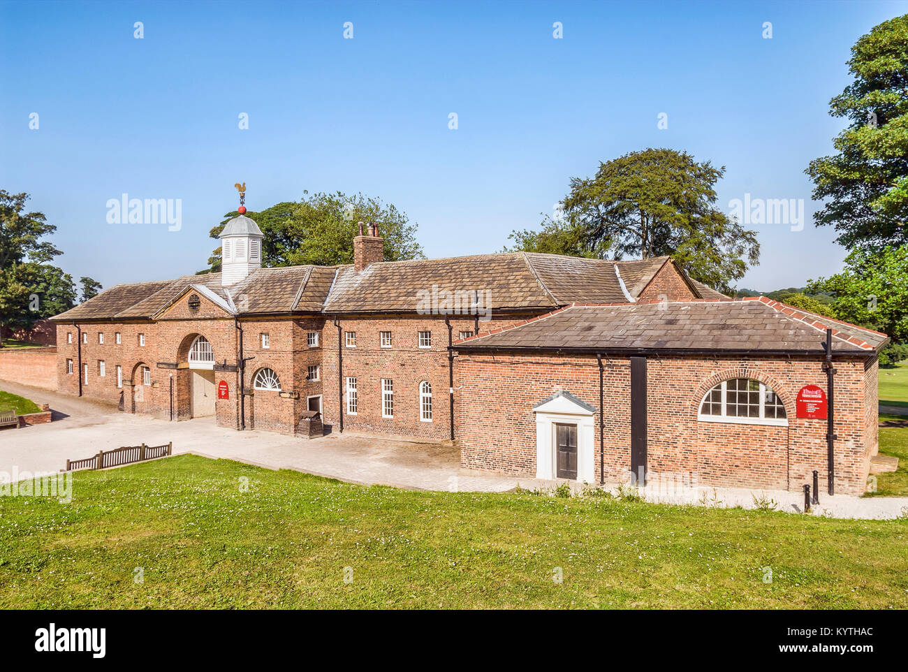 Jacobean estate hi-res stock photography and images - Alamy