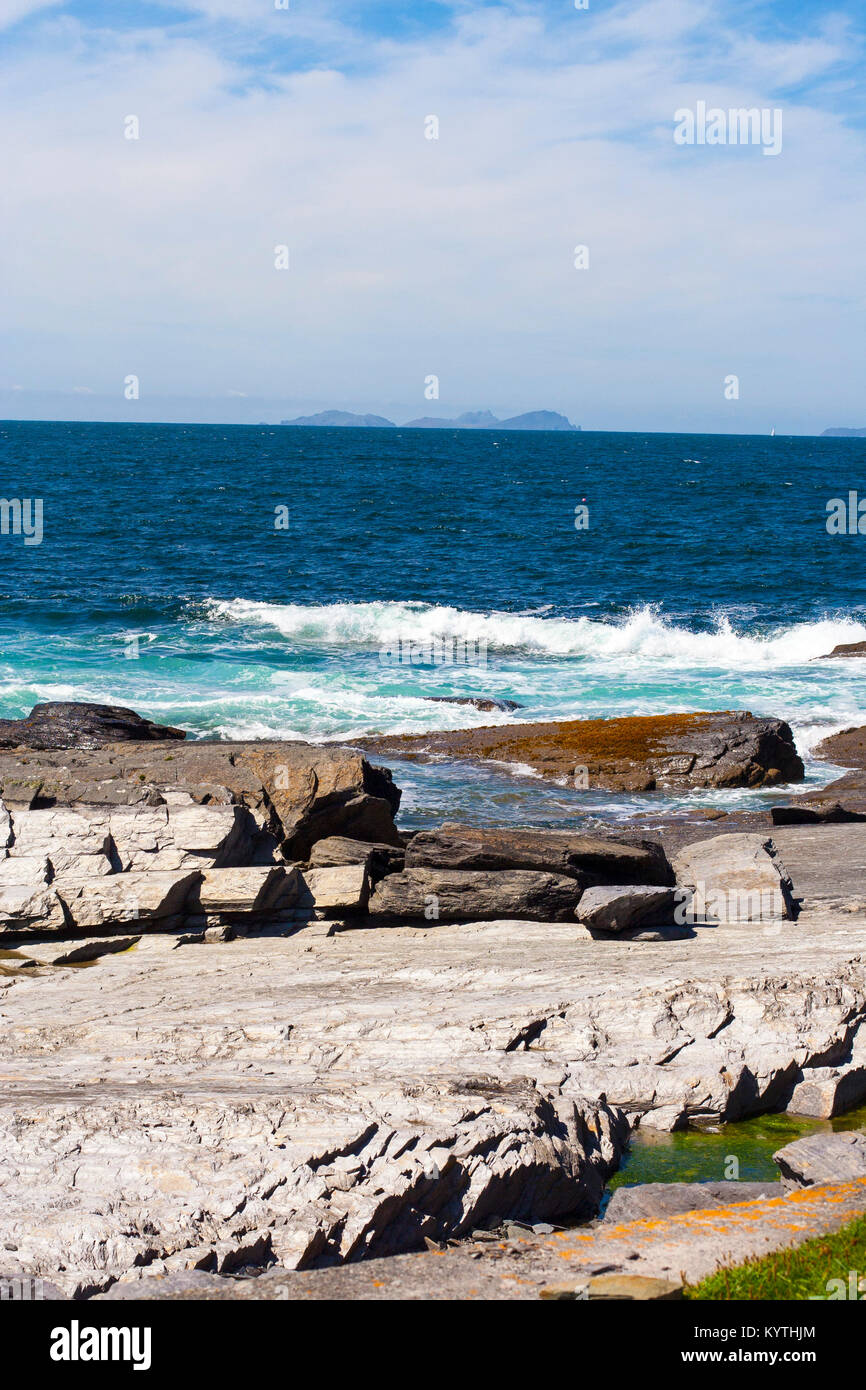 The slate coast line at Cromwell Point,Valentia Island, Ring of Kerry ...