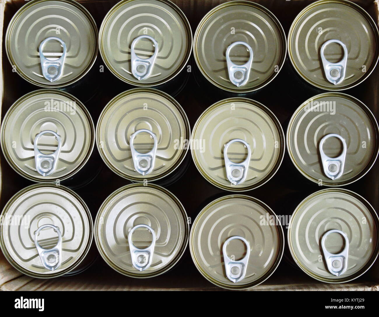 can food in paper box Stock Photo - Alamy