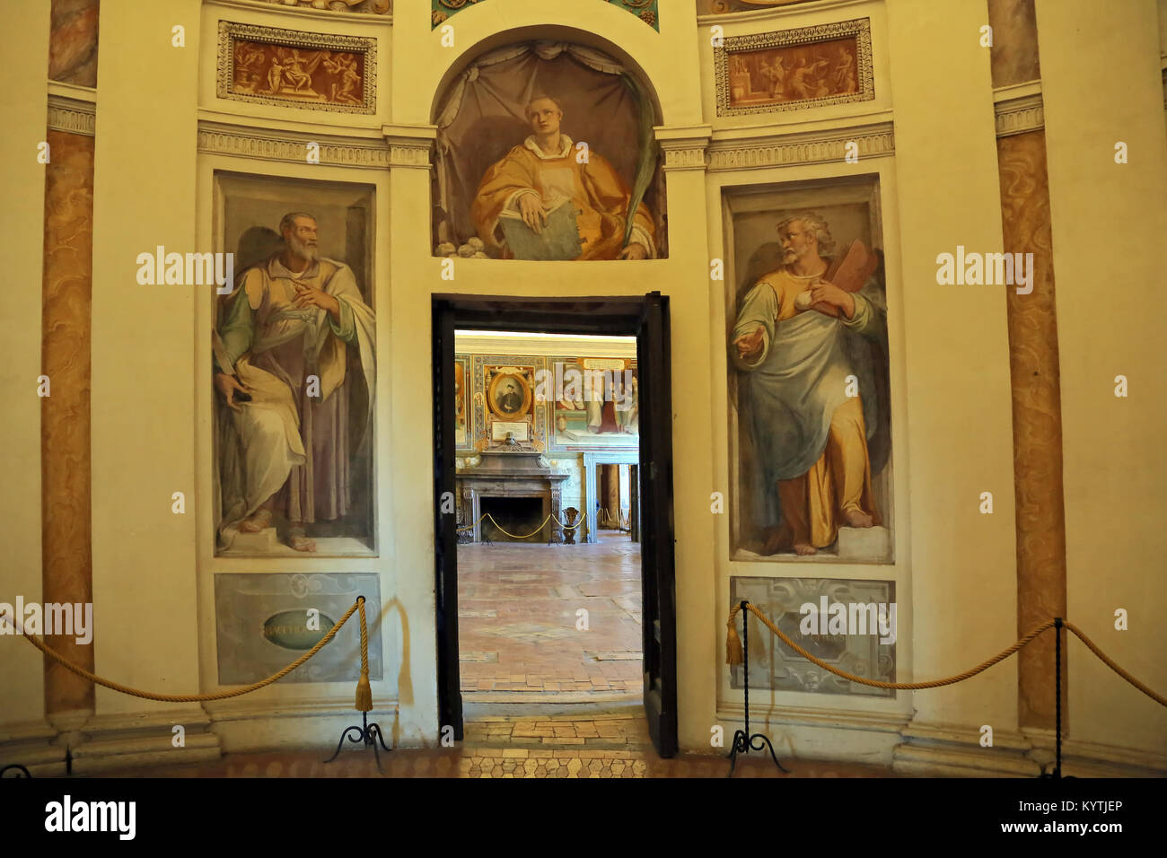 The circular chapel is decorated by Federico Zuccari Stock Photo - Alamy