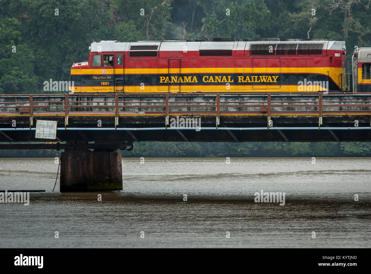 Gamboa railroad bridge hi-res stock photography and images - Alamy