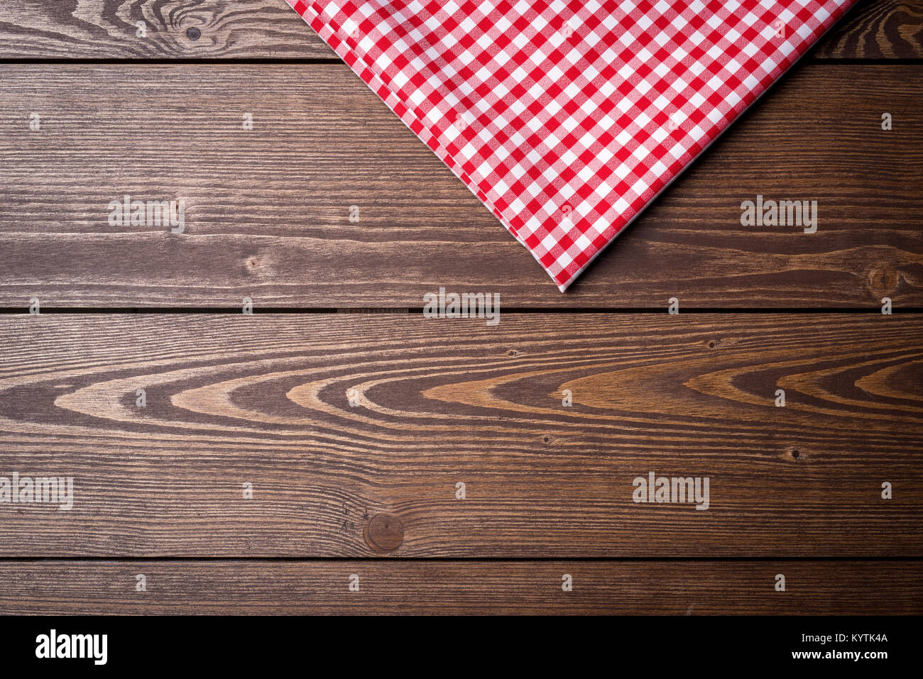 Red checkered tablecloth Stock Photo - Alamy